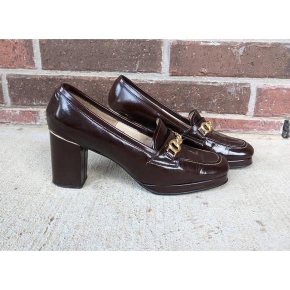 Vintage | Shoes | Size 775 Vintage 7s Patent Leather Gold Chain ...
